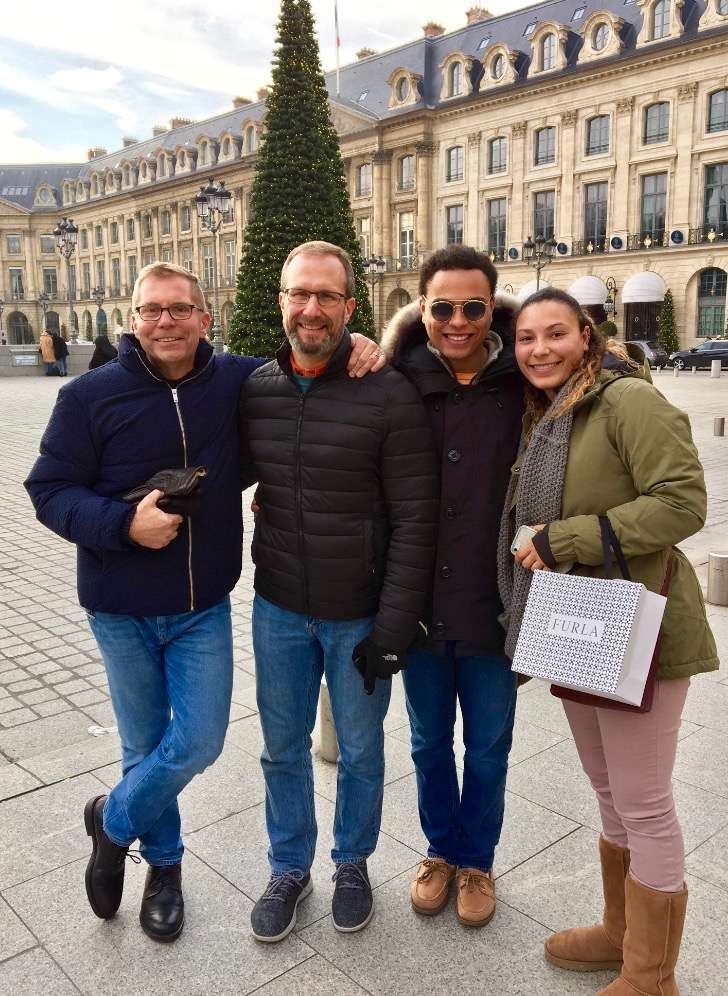 Up Close with Larry Leon: Ahead of the Pack