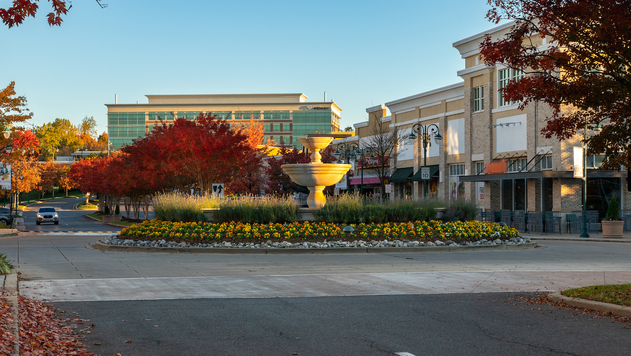 The Power of Seasonal Color Landscaping: Boosting Your Curb Appeal